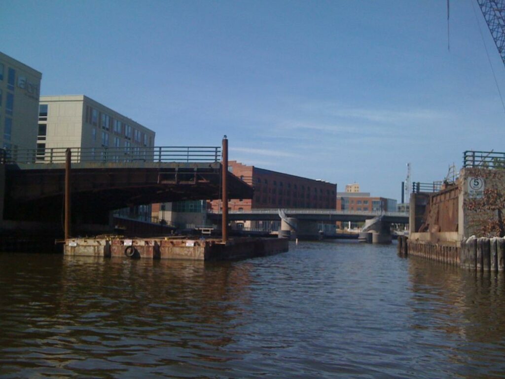 Milwaukee Bridge History - Milwaukee Riverkeeper