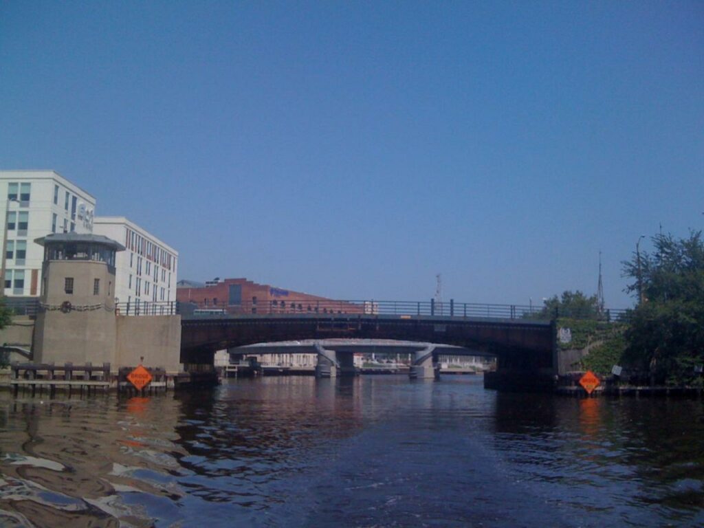 Milwaukee Bridge History - Milwaukee Riverkeeper